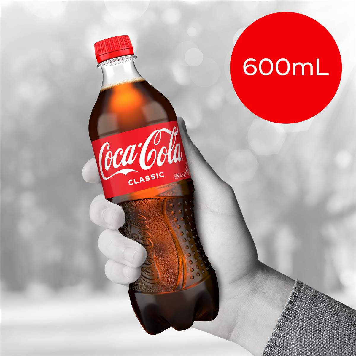 Coca - Cola Classic Soft Drink Bottle 600ml | Woolworths