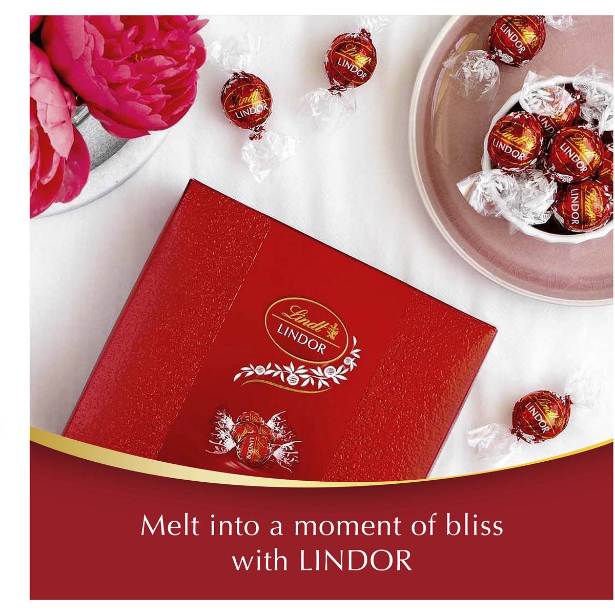 Lindt Lindor Chocolate Balls Milk 150g Box | Woolworths
