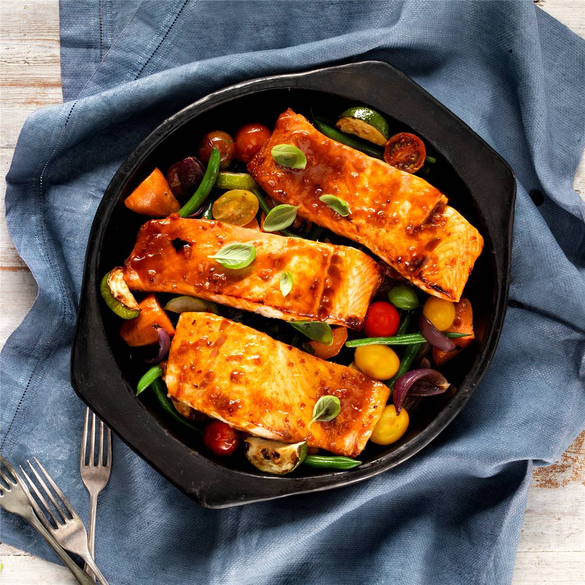 Salmon Tasmanian Atlantic Fillets Skinned & Boned Per Kg | Woolworths