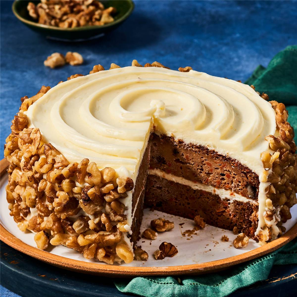 Woolworths Carrot Cake 1.5kg | Woolworths