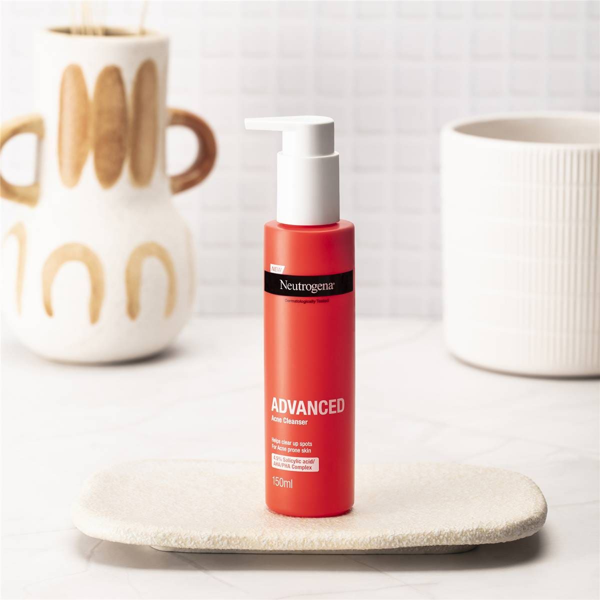 Neutrogena Advanced Acne Cleanser 150ml | Woolworths