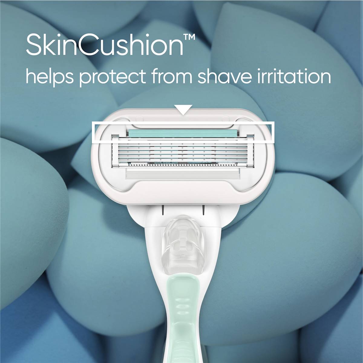 Venus Deluxe Smooth Sensitive Razor With 2 Razor Blades Each | Woolworths