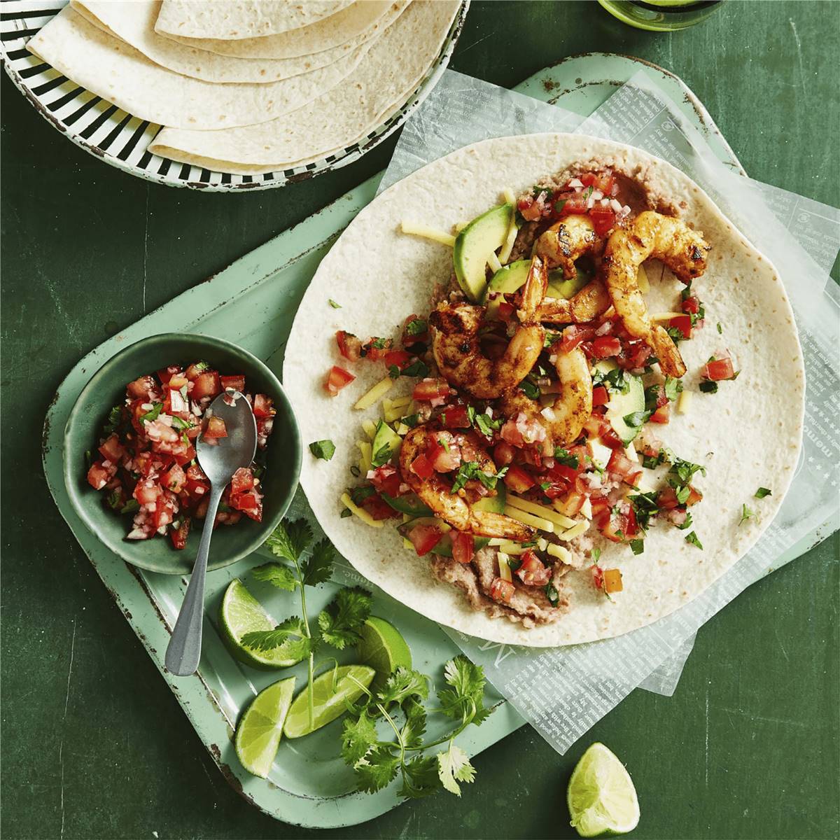 Helga's Traditional Wholemeal Wraps 8 Pack | Woolworths