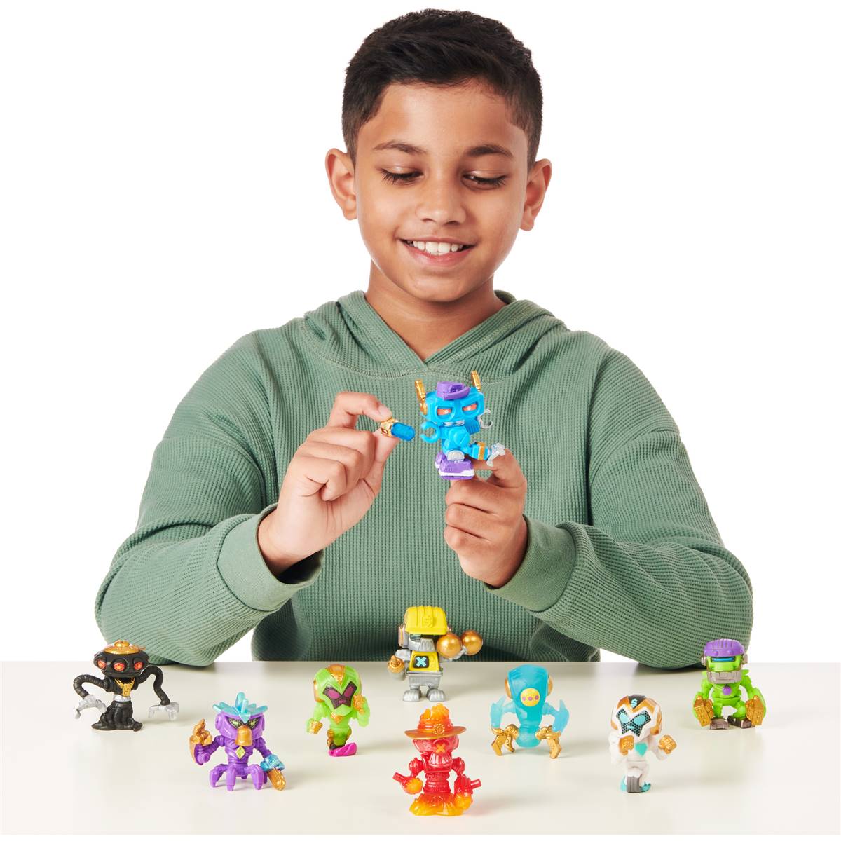 Treasure X Robots Gold Mini Robots Assorted Each | Woolworths