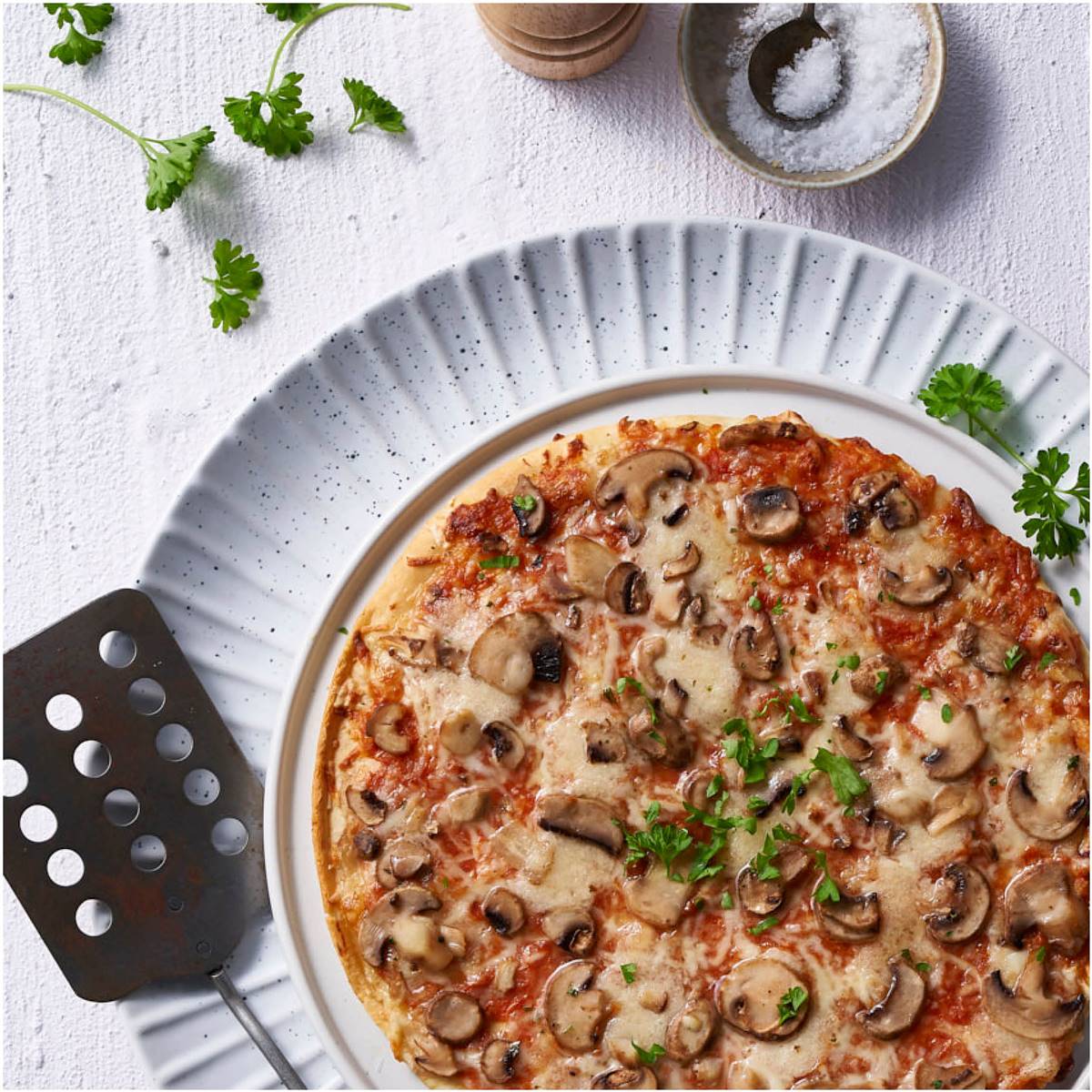 Dr. Oetker Ristorante Pizza Funghi 365g | Woolworths