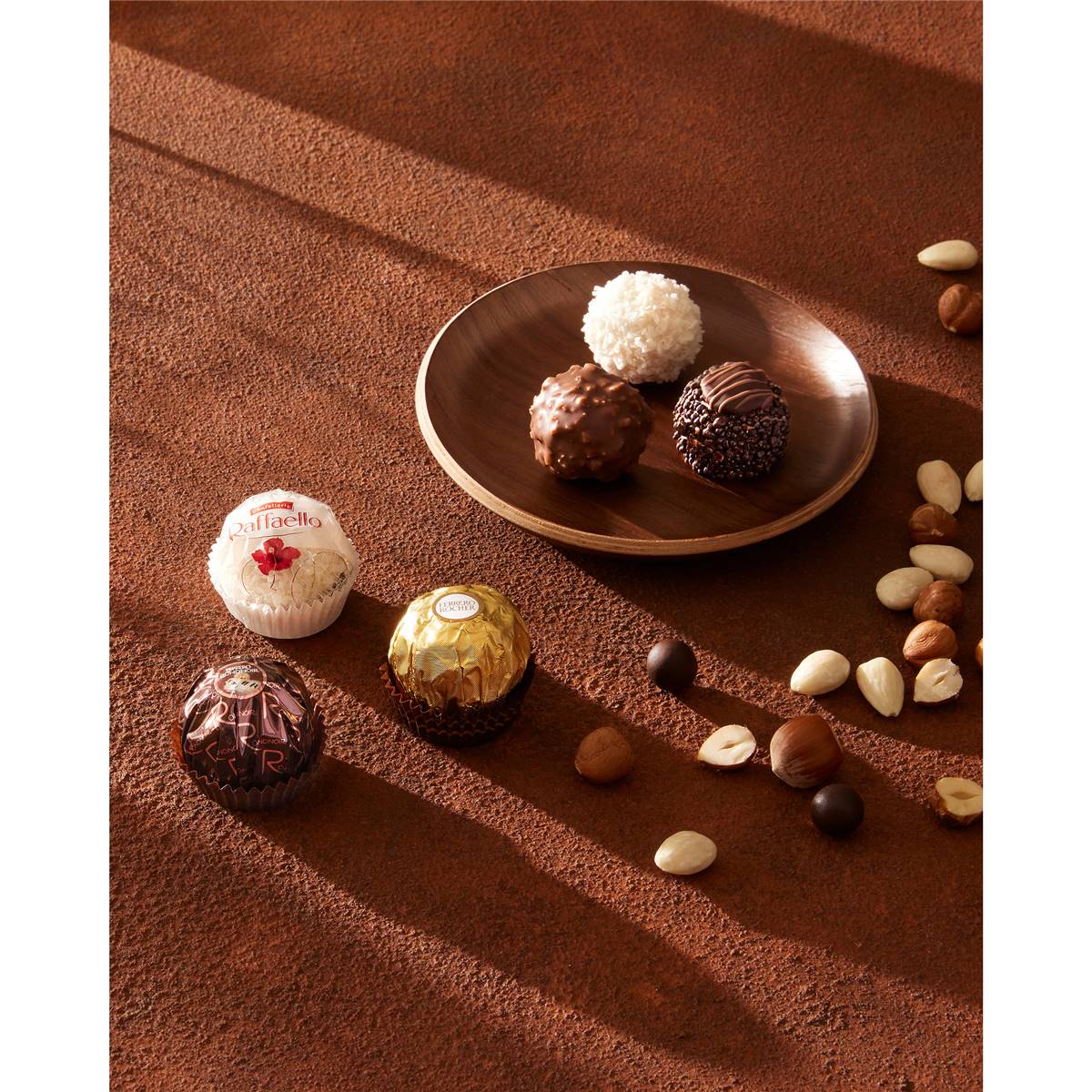 Ferrero Collection Rocher Raffaello Rondnoir Chocolate Gift Box 15 Pack ...