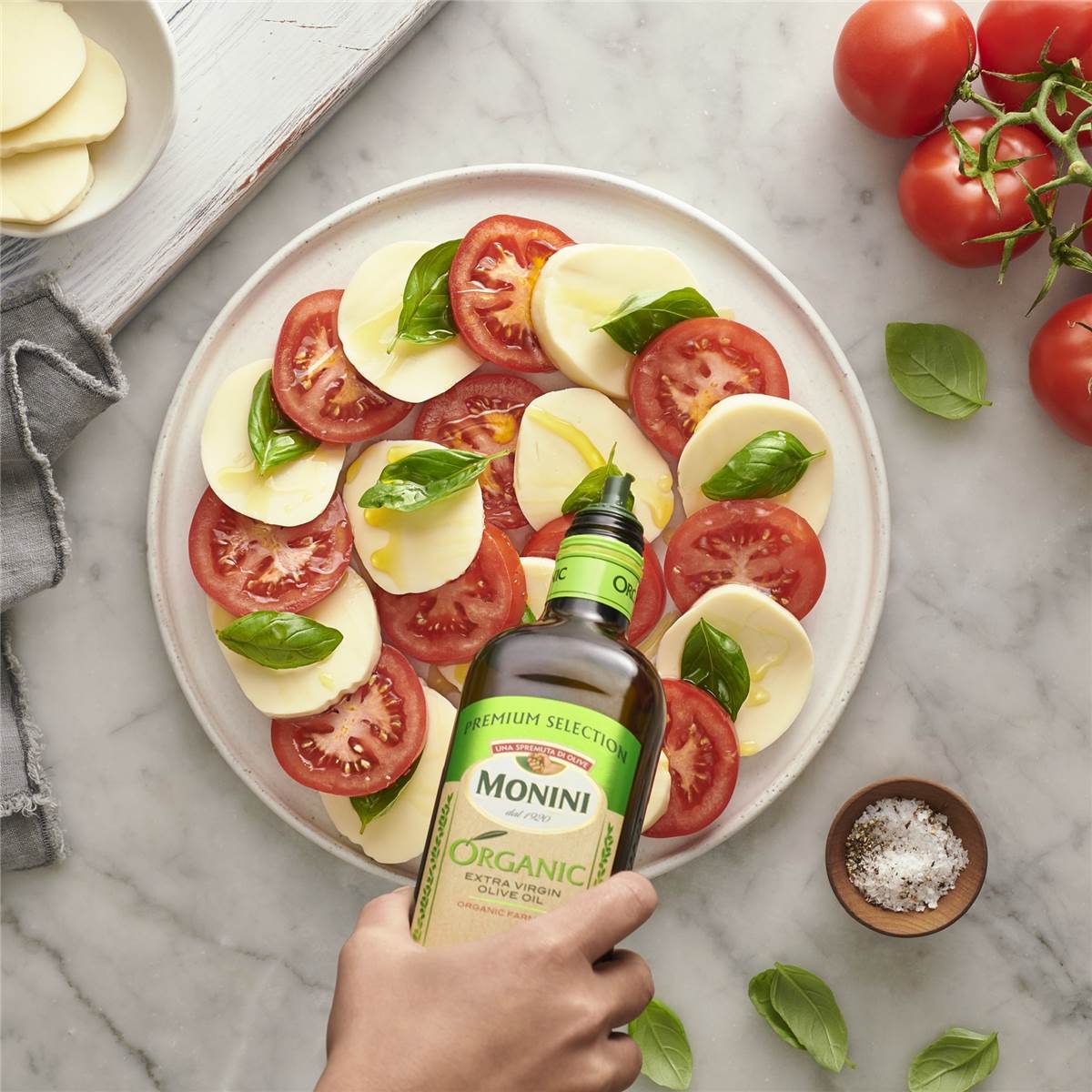 Monini Organic Extra Virgin Olive Oil 500ml | Woolworths