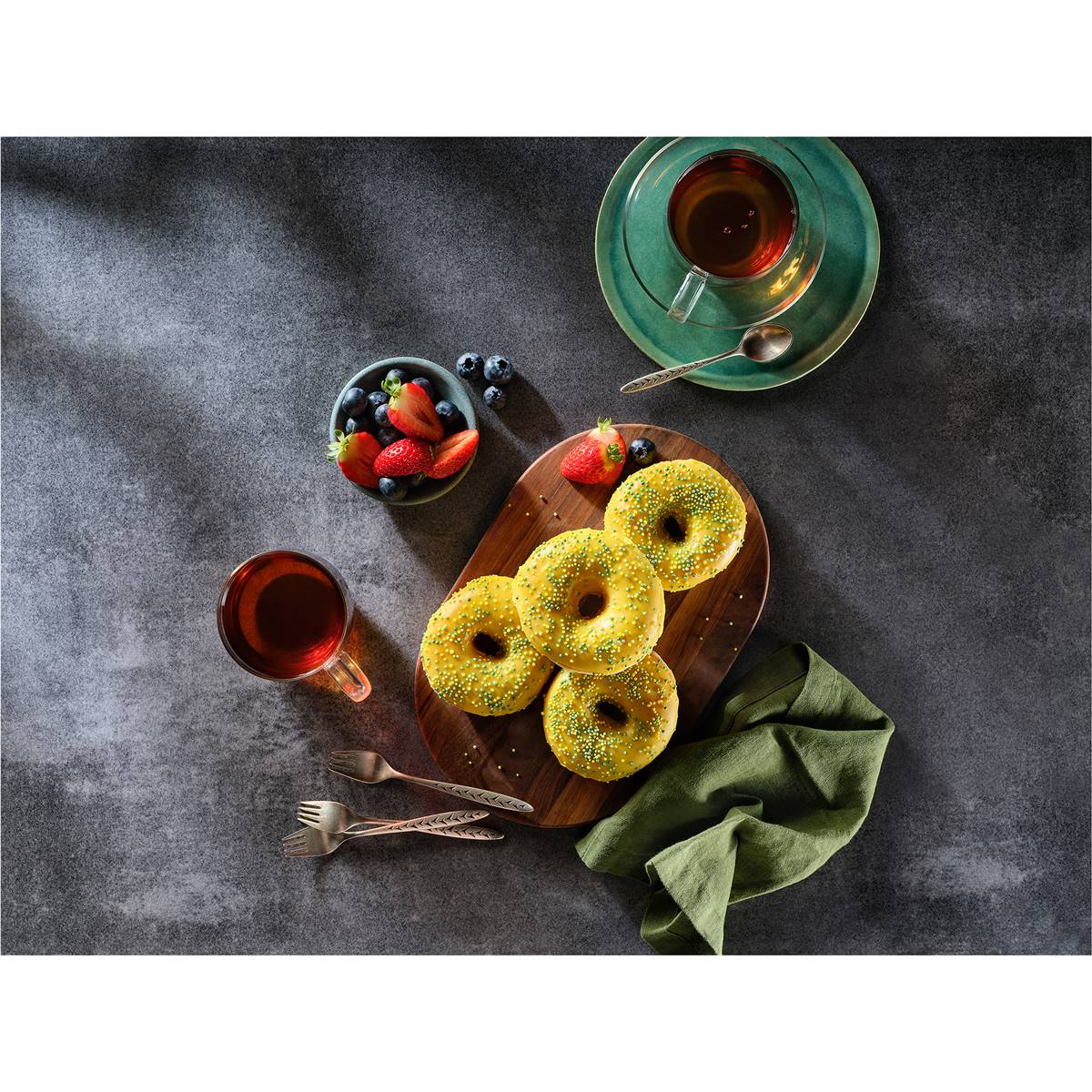 Woolworths Green & Gold Donuts 4 Pack | Woolworths