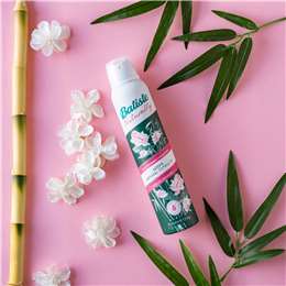 Batiste Plant Powered Dry Shampoo Bamboo Fibre & Gardenia 200ml ...